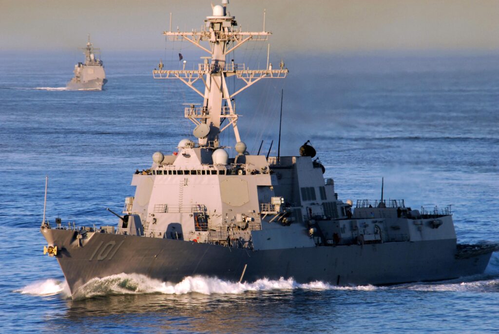 US Destroyers Near Venezuela: Strong Military Presence Sends Powerful ...
